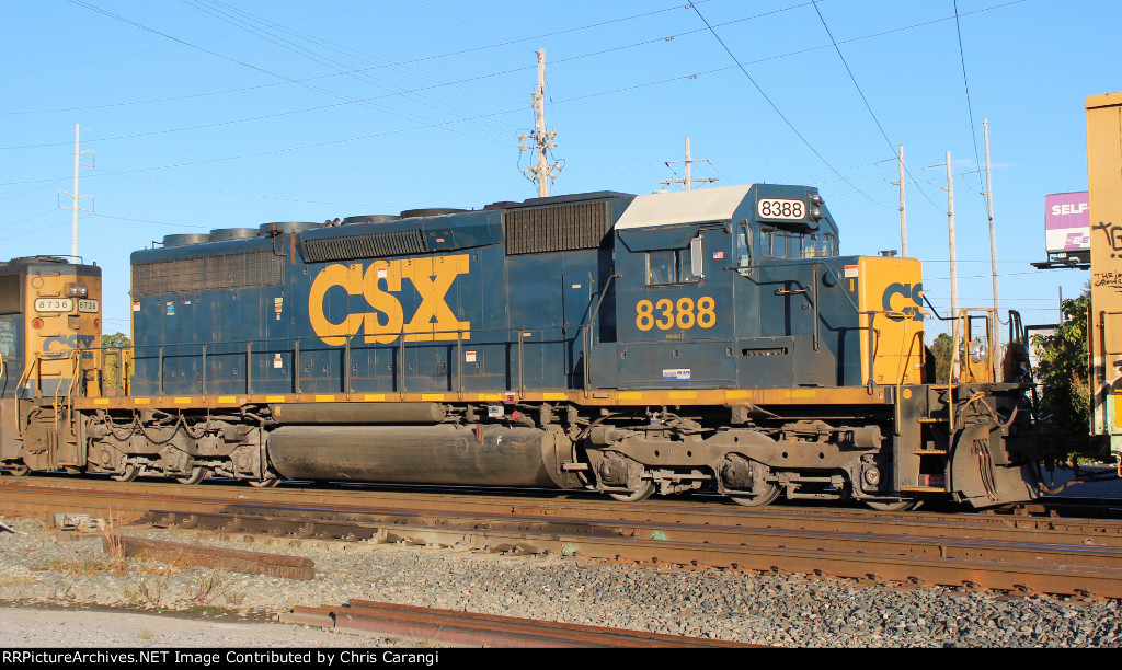 CSXT 8388 on Q301-22